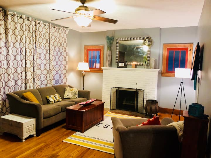 Casual Midtown Home-walk To Unmc & Entertainment - Omaha, NE