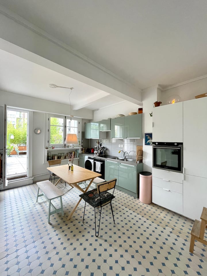 Dreamy And Cosy Flat, 2 Bedrooms, Big Balcony. - Paris