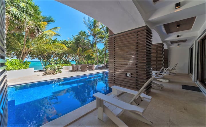 Modern Upscale Beachfront Villa, Perfect For A Wedding, Reunion Or More! - Akumal