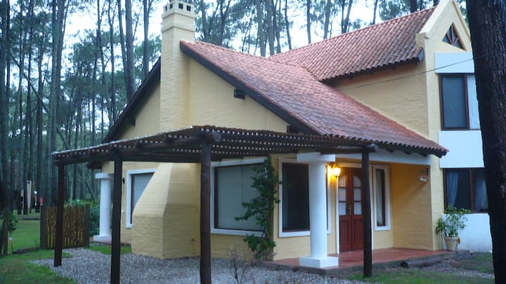 Casa Muy Bonita Cerca A La Playa - Uruguay