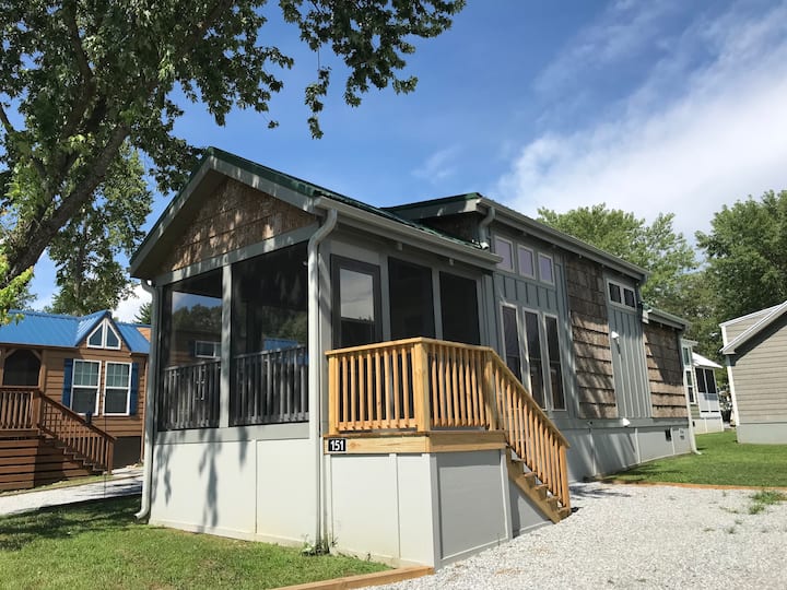 Skye - Saluda, NC