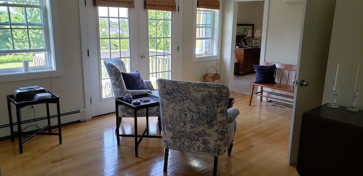 Private Apartment Minutes From Downtown Newport - Rhode Island