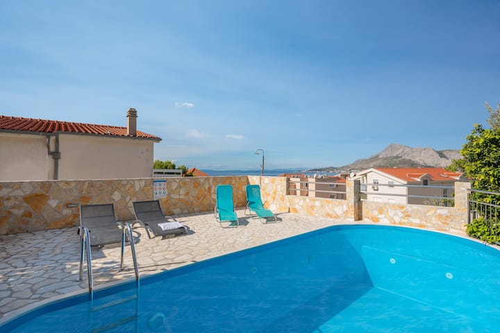 Xxl Apartment / Private Pool - Omiš