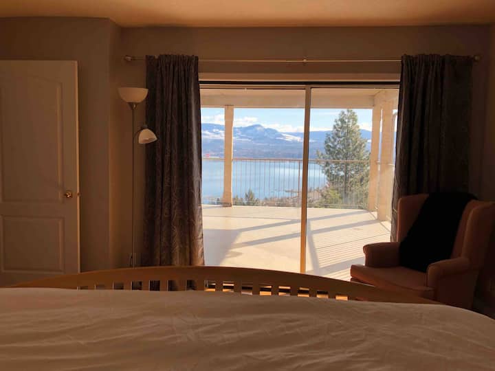 Beautiful Lakeview 3 Bedroom Home In West Kelowna - Kelowna