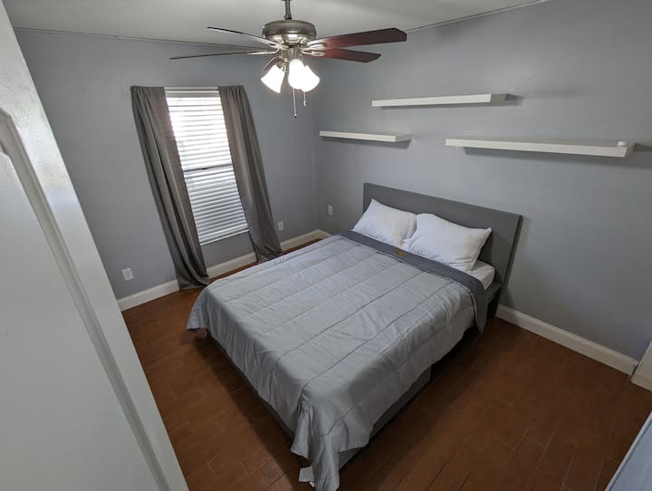 Cozy Entertainer's Getaway - Oviedo, FL