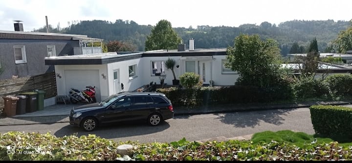 Arbeiter-urlauber-monteure-urlauber-messebesucher - Bergisch Gladbach