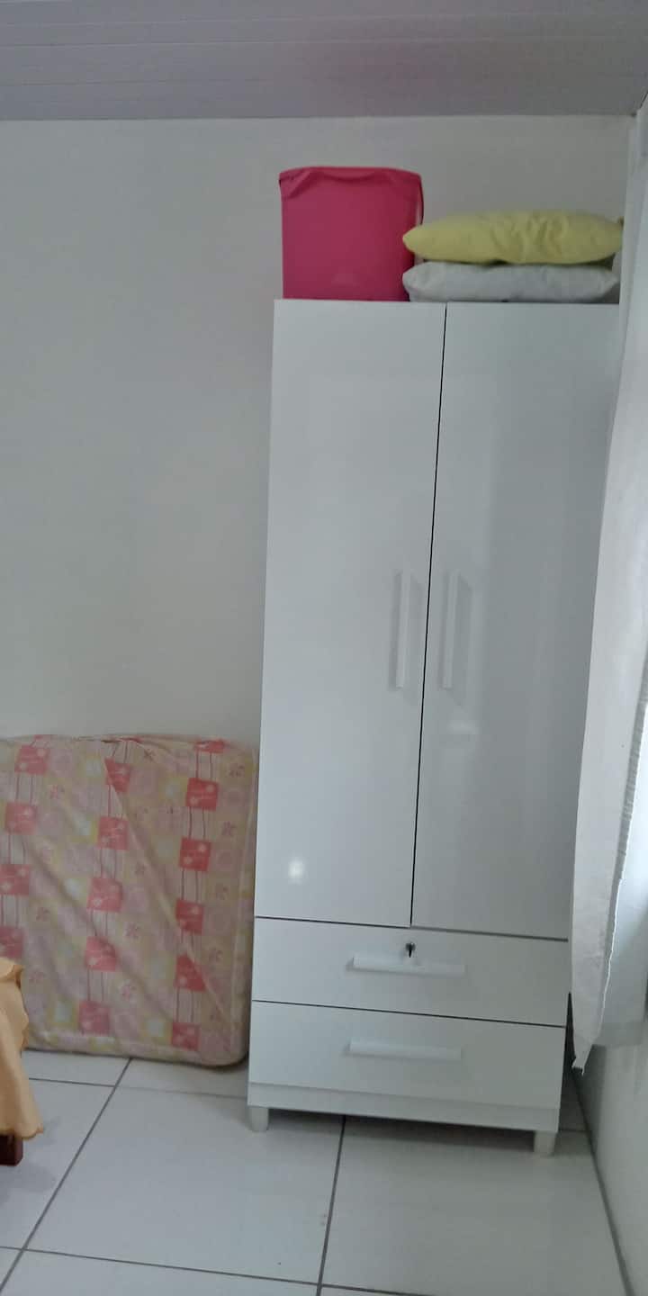 Casa Agradável Com Amplo Estacionamento Incluído - Itapoá