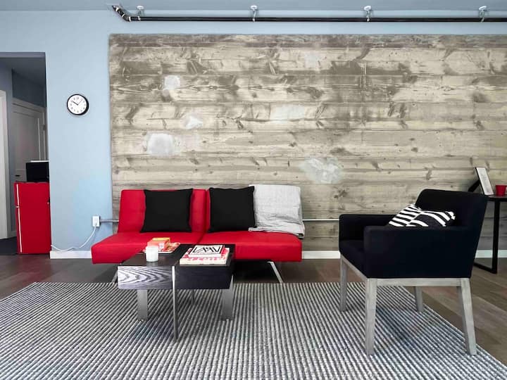 Bay View King Studio B - El Cerrito, CA