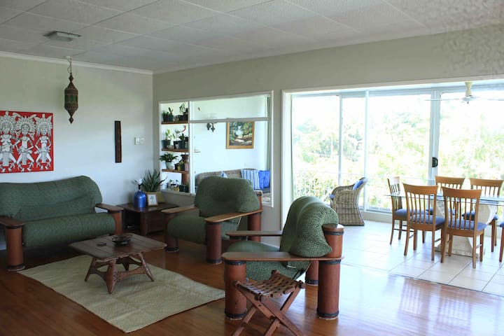 Private Oceanview Retreat – Entire Upper Floor - Fidji