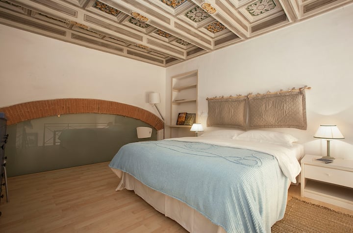 Sunny Spacious 1br Loft... Ponte Vecchio Prime - Florenz