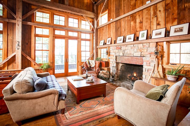 The Barn (Mn Monthly Top 25 Vacation Rental) - Big Bay State Park, La Pointe