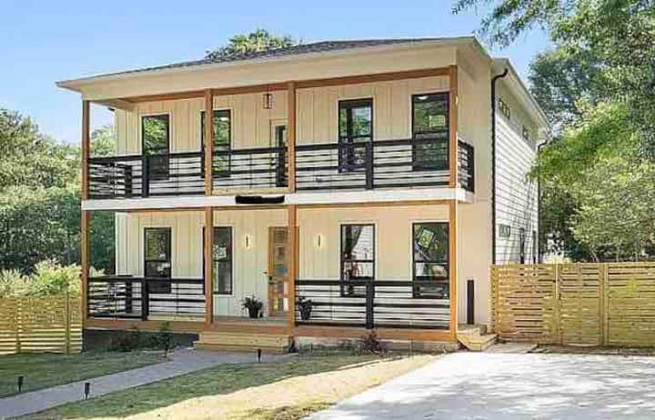 Mystic Falls-downtown Modern Farmhouse Queen Suite - Covington, GA