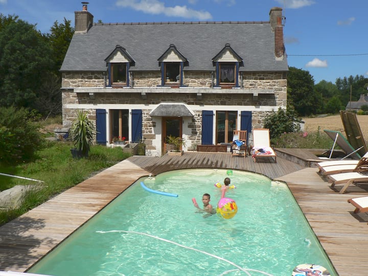 Maison En Pierre Avec Piscine 15 Mn De La Mer - Trébeurden