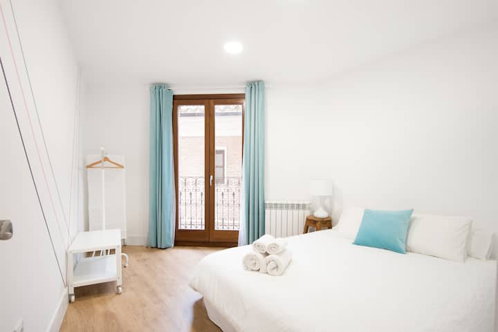 Super Central Familiar Boutique Apartment - Toledo