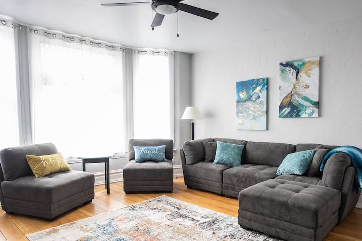 Historic Loft In The Heart Of Uptown Butte - Butte, MT