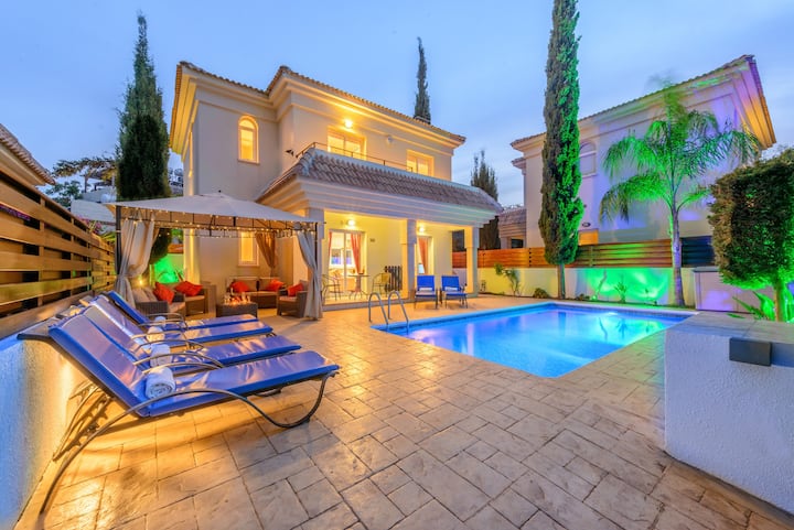 Villa Diana - 3 Bedroomed Gated Privacy Near Beach - Plaża Nissi