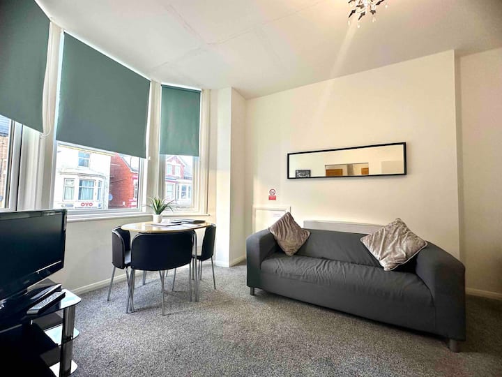 Sienna 2bed Apartment 2 Blackpool Family - Sandcastle Waterpark, Blackpool