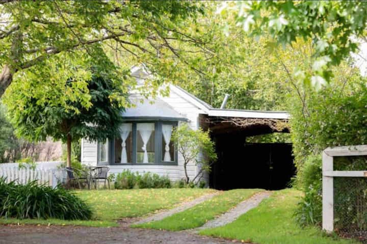 Emira Guesthouse - Moss Vale