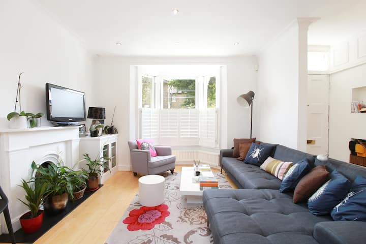 2br Private Rooms In A Victorian House Battersea - London