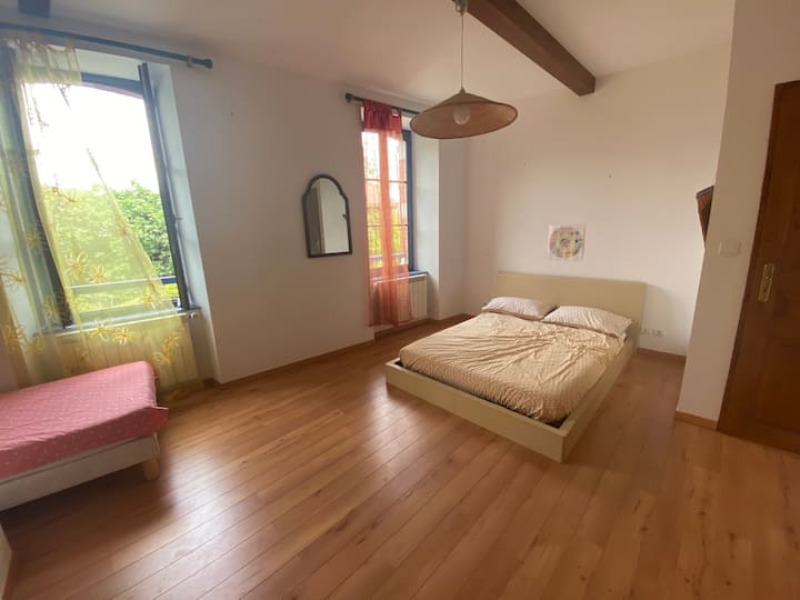 Chambre Très Calme Avec Vue Sur Jardin Et Sdb - Lannemezan