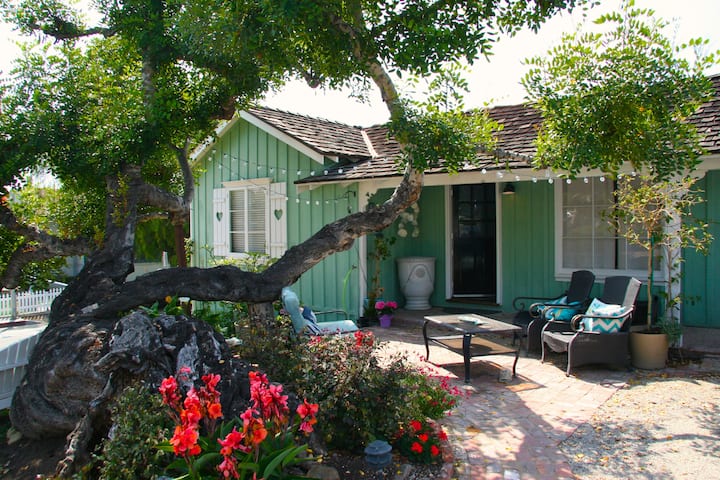 Enchanting Whimsical Cottage By The Sea - Laguna Beach, CA