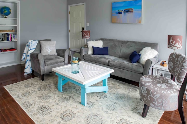 Casa Caldera - Bright Home Near Hospital, Shops - Prince George