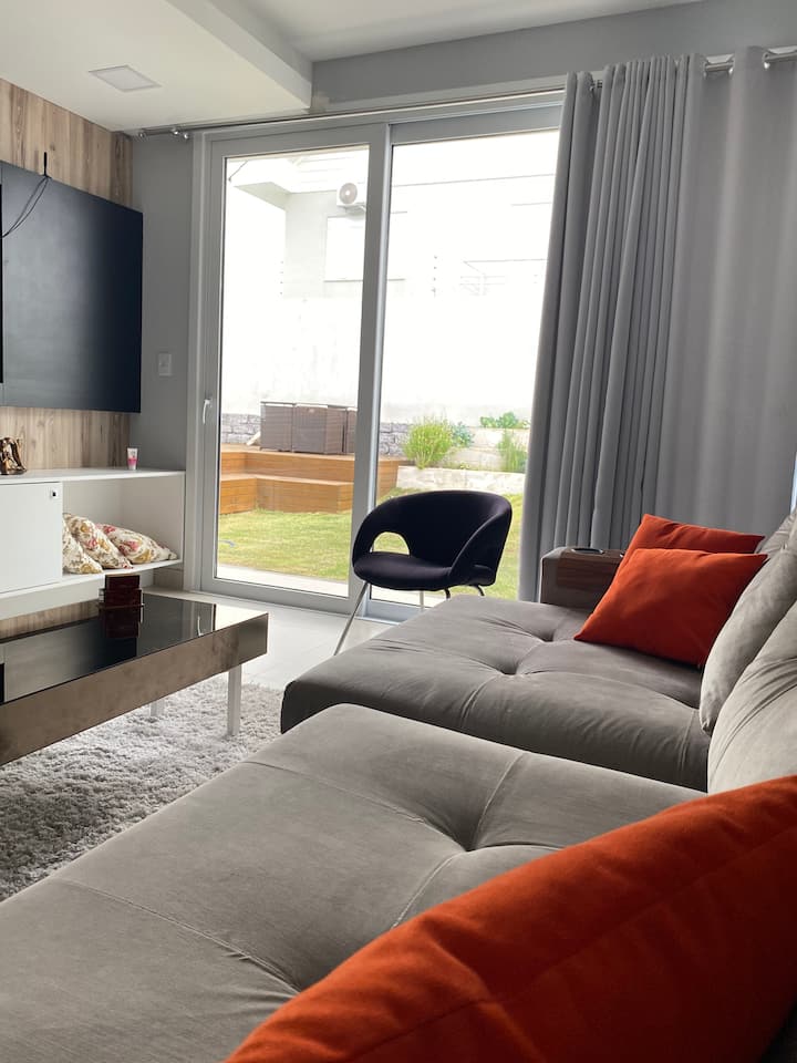 Casa Confortável Com Piscina - Santa Cruz do Sul