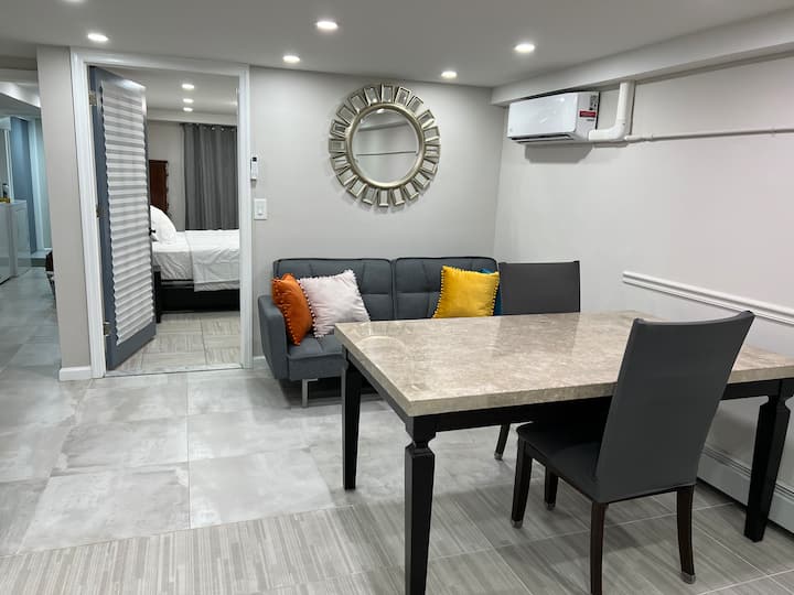 Luxe 1br1ba Apt Near Train With Laundry - Jersey City, NJ