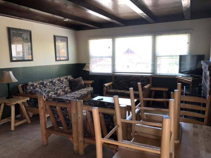 Fireside Lodge Cabin L/view Walk To Village - Big Bear Lake, CA