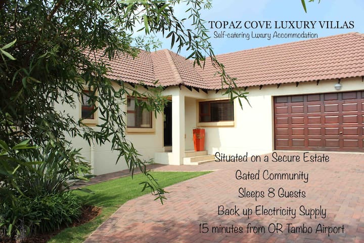 Topaz Cove Luxury Villas - 8 Luxury Villas - Edenvale