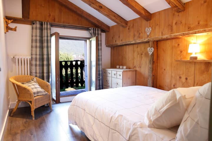 Chalet Aristée Samoëns Jardin+jacuzzi - Samoëns