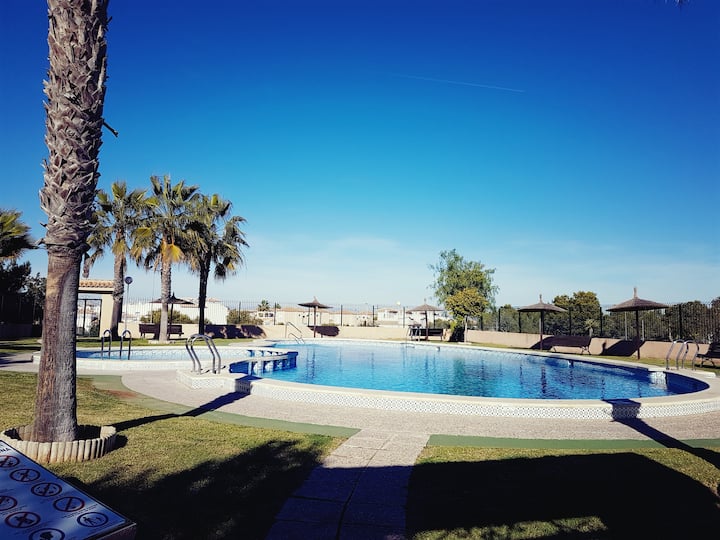 Precioso Chalet Cerca De La Palya En Los Altos - San Miguel de Salinas