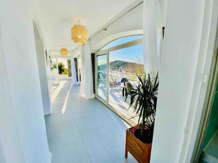 Villa Montalbo Vue Mer De 2 à 10 Personnes - Cargèse