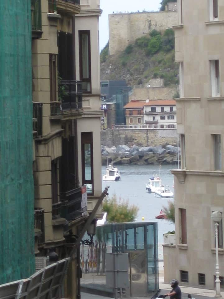 Piso 100m2 Con Garaje En La Concha - San Sebastián