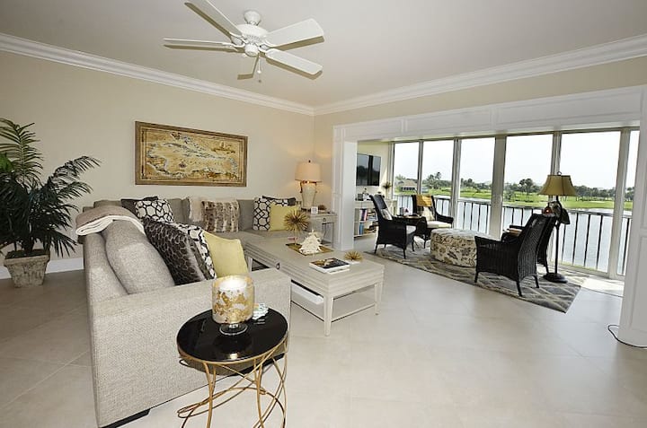 Beautiful 2/2 Overlooking Golf Course And Lake - Stuart, FL