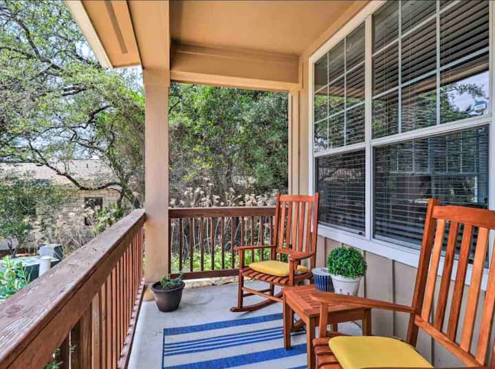 Lake Travis Townhome | Private Lake Access - Lakeway, TX
