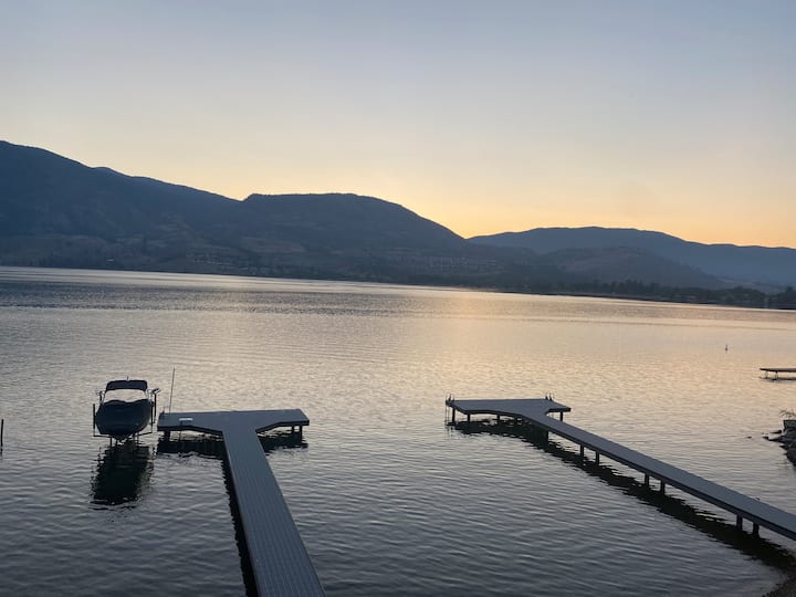 Lakefront Nest Beach House Suite - Penticton