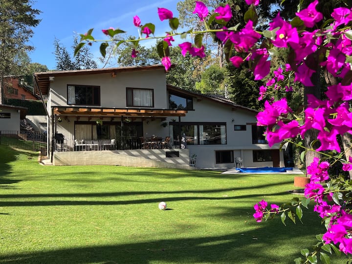 Magnífica Casa En Club De Golf Avandaro - Valle de Bravo