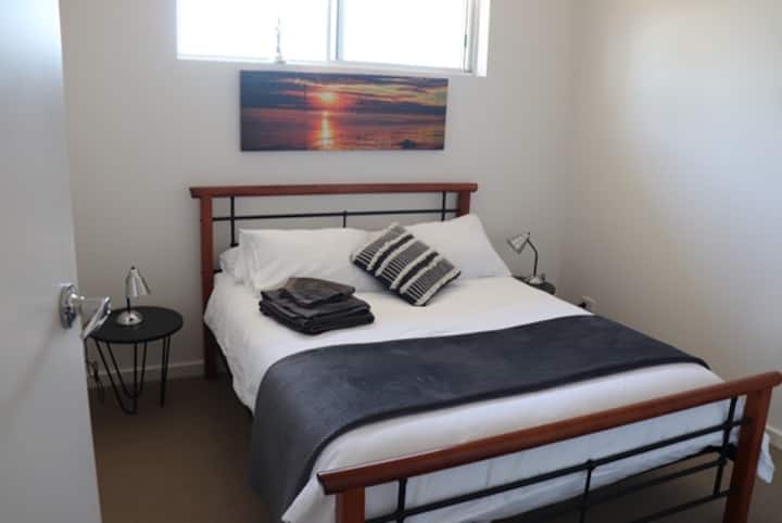 Sunset Room - Brighton Beach Retreat - Adelaide