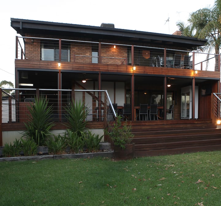 Waterfront Taj At Bundalong - Bundalong