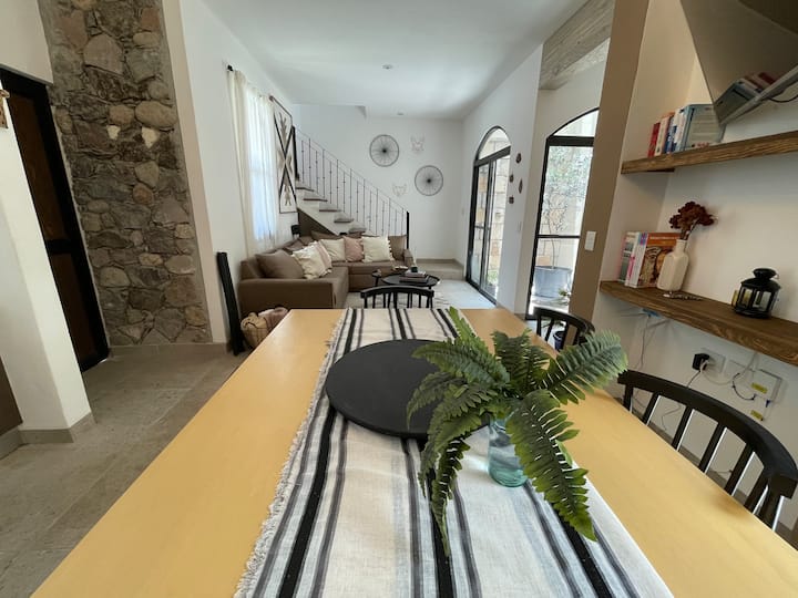 Casa Plaza, 3br, Alberca, Cancha De Pádel Y Gym - San Miguel de Allende