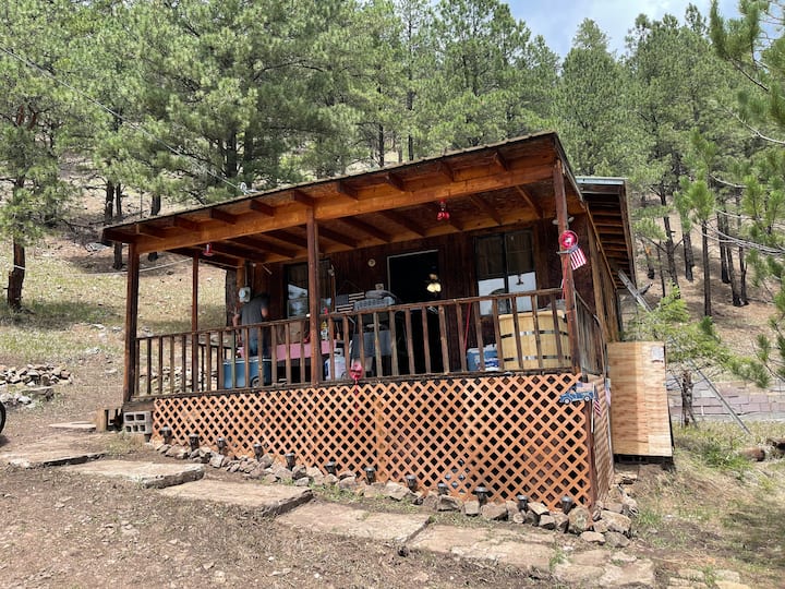 Pine Shack - Pecos Canyon State Park, Tererro