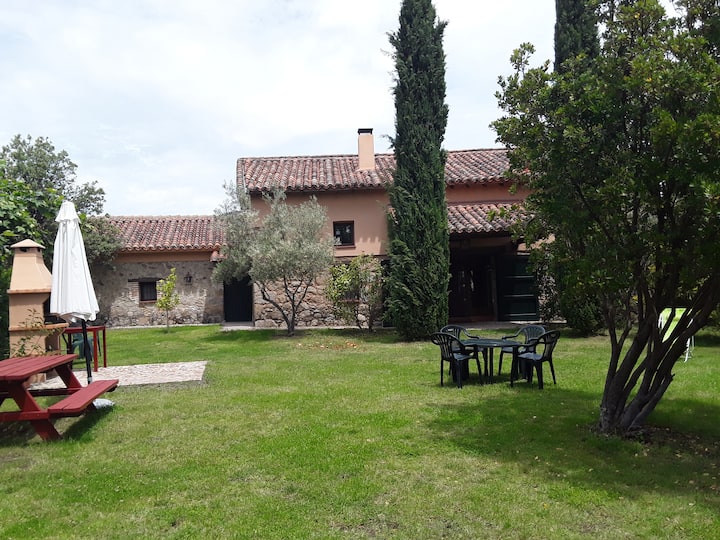 Casa Rural (Alquiler íNtegro) Los Secaderos Para 10 Personas - Villanueva de la Vera
