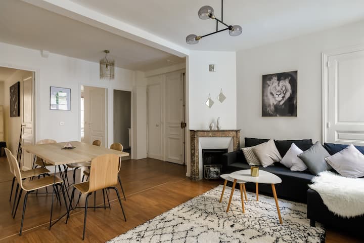 Beautiful Family Apartment In The Center Of Paris - 