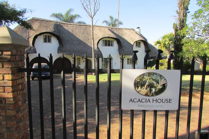 Acacia House Executive Suite, Kelvin, Sandton - Sandton