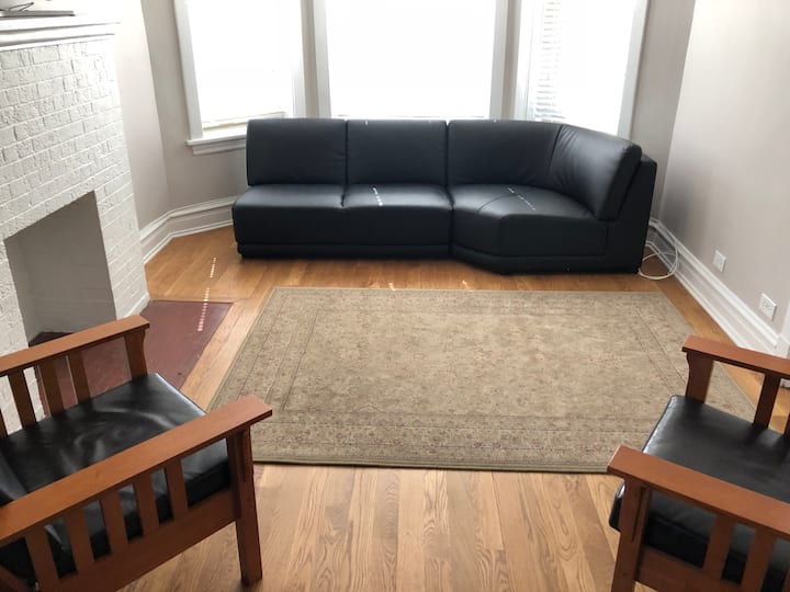 Private Room Queen K2 Mid - Niles, IL