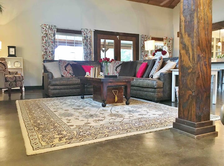 Private Barn On 2 Acres/private Pool - Waterpark at The Villages, Flint