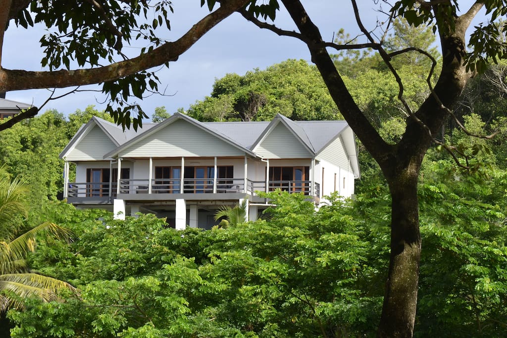 Fijian Star - Houses for Rent in Korolevu, Fiji
