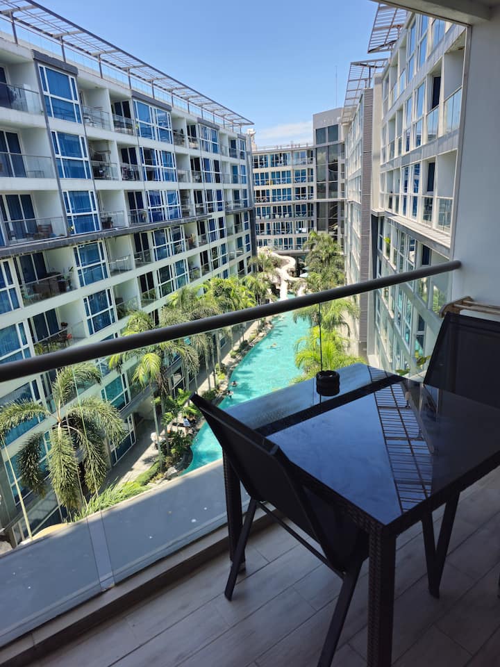 Luxury 1 Bedroom, Soi Bukeauw 15, Poolview - Pattaya