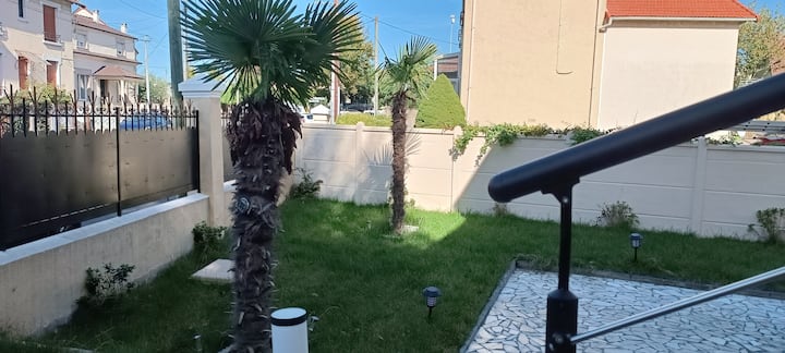 Calme Et ÉLégante Maison - Enghien-les-Bains
